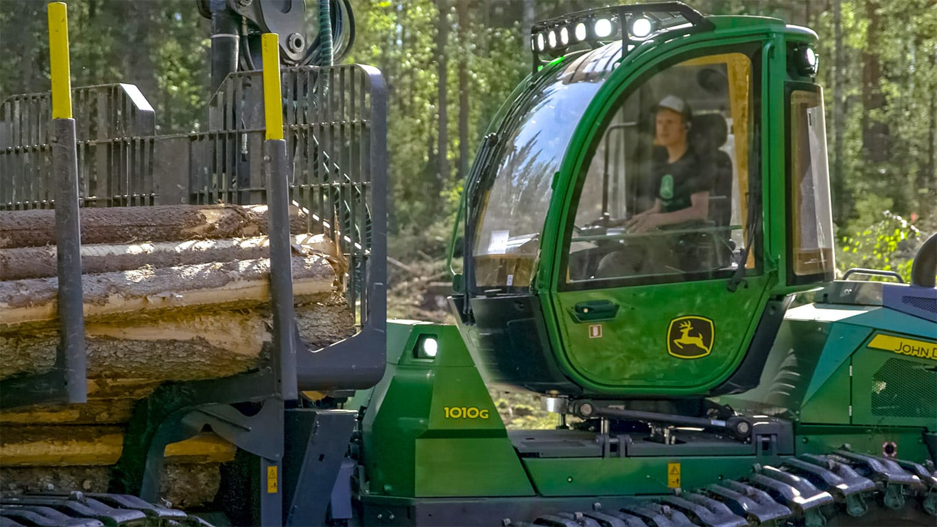 1010G | Транспортьори | John Deere BG